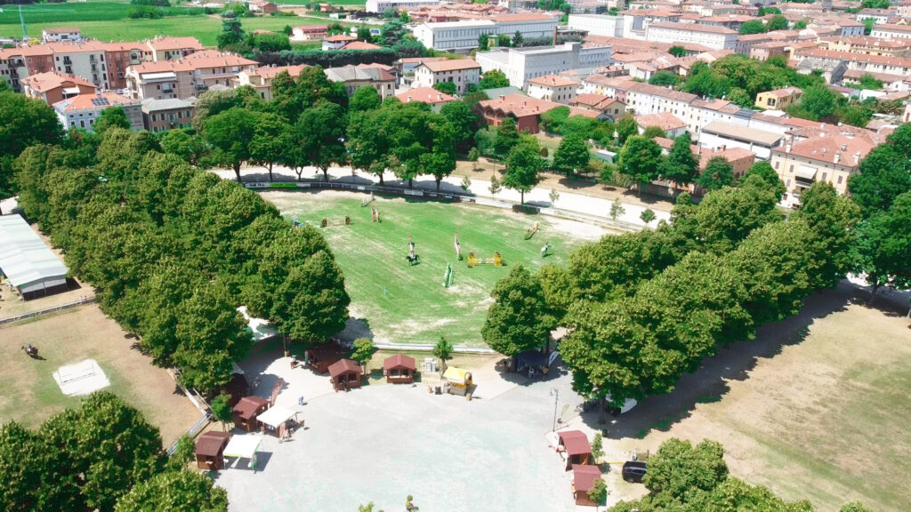 Parco Ippodromo Lonigo - Cavalli In Villa